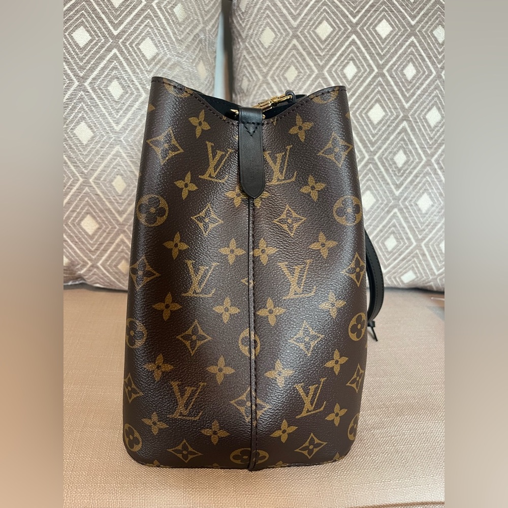 Louis Vuitton Lv Neo Noe Monogram Black - Gem
